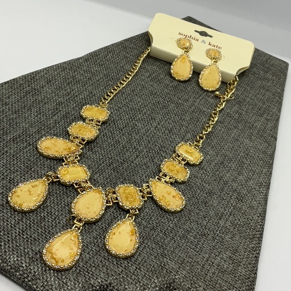 Sophia & Kate | Jewelry | Sophia Kate Necklace And Earring Set | Poshmark